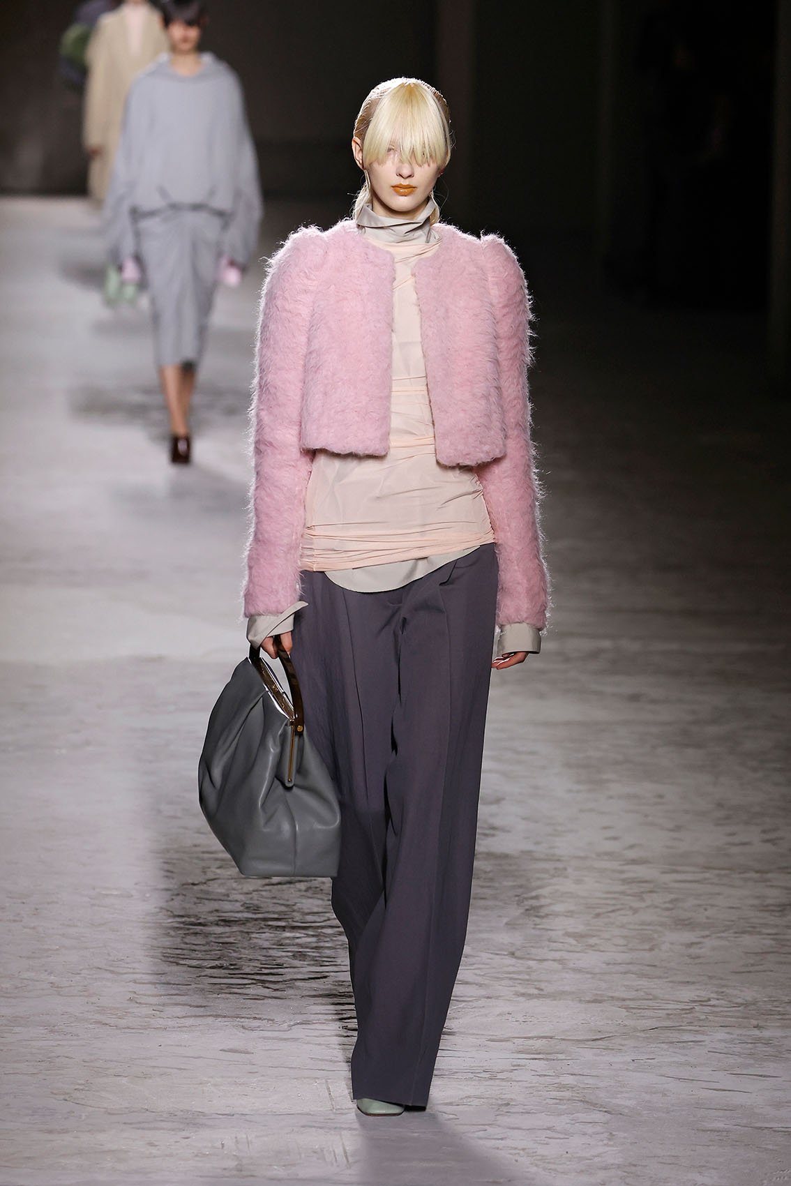 Live Review: Dries van Noten A/W 24 Womenswear | SHOWstudio Live Review: Dries van Noten A/W 24 Womenswear | SHOWstudio